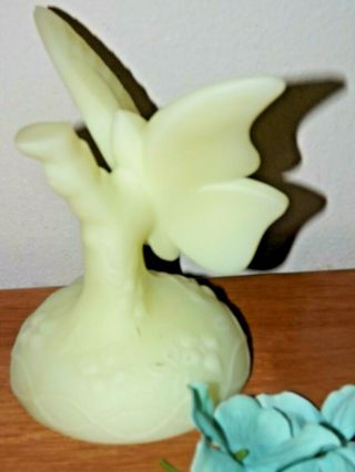 Vintage Fenton Yellow Custard Uranium Butterfly Ring Holder | #7156086