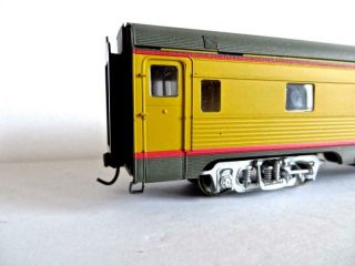 HO Scale Kato Union Pacific Coach With Passengers | #22341096